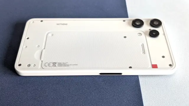 El Nothing Phone (3a) Lite me genera una duda: ¿es mejor equilibrar ...